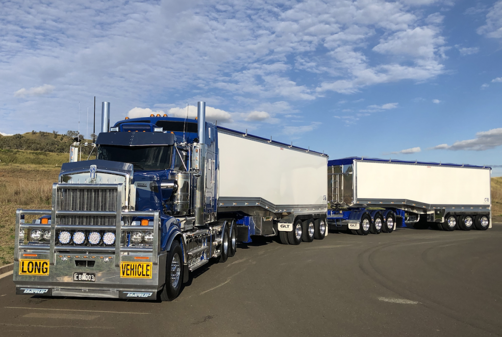 CB Metcalf takes delivery of Diamond Edition Kenworth T909 - Prime ...