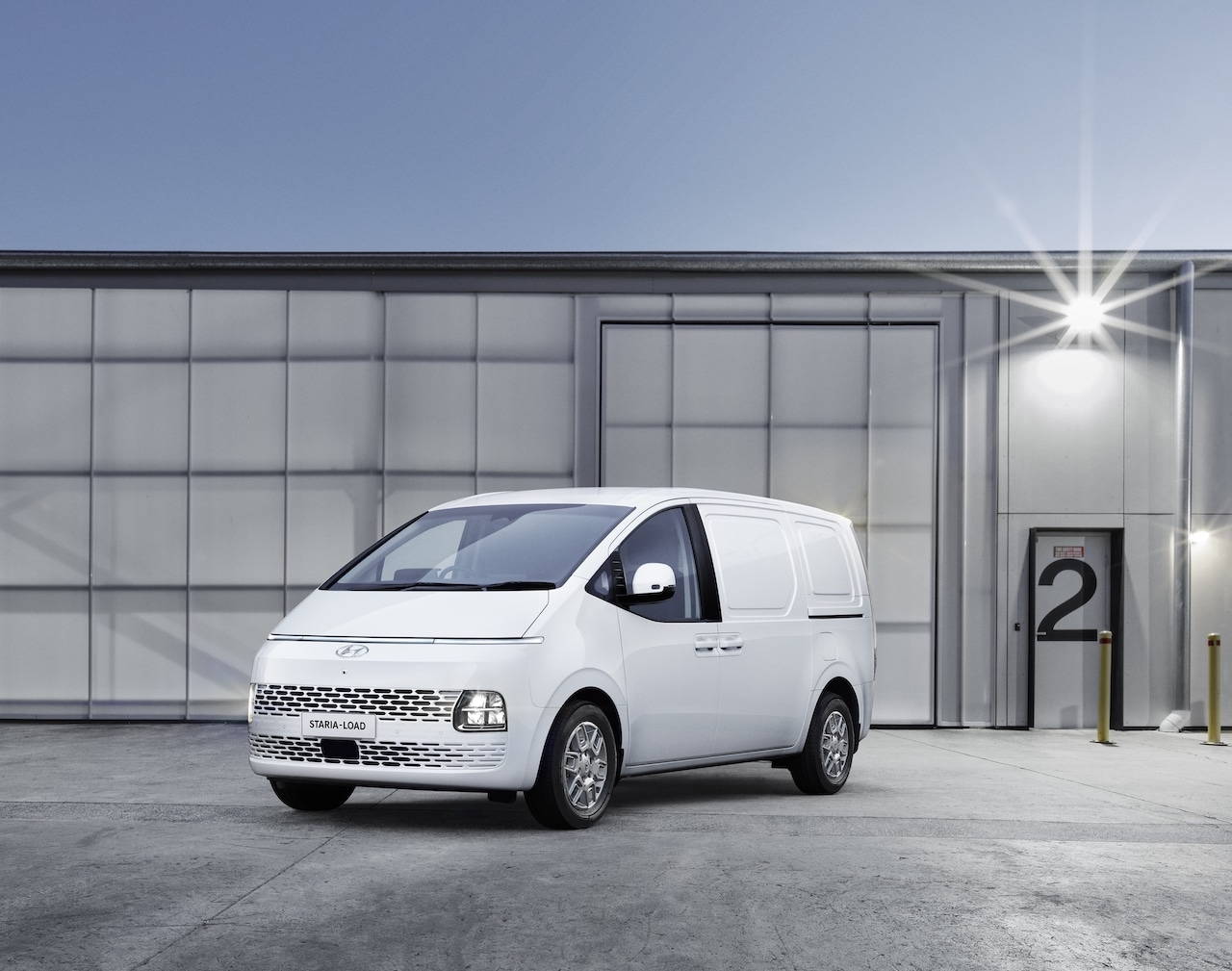 Hyundai unveils new STARIA-LOAD Premium - Prime Mover Magazine