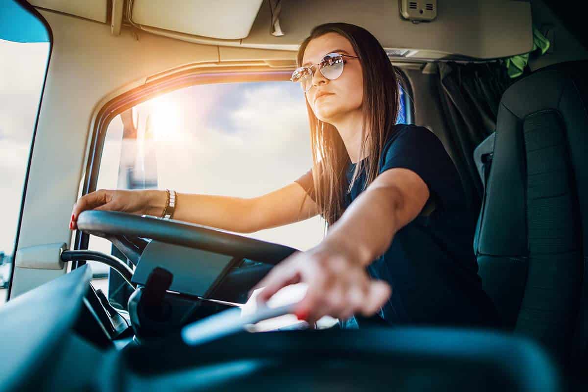 New driver distraction laws set for Victoria - Prime Mover Magazine