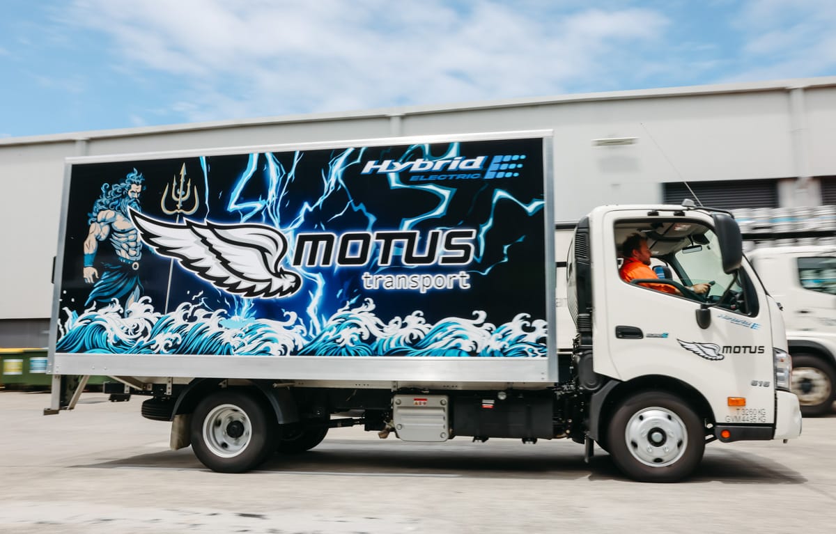 Motus Operandi - Prime Mover Magazine