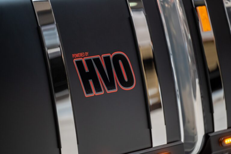 Volvo Group Australia announces HVO factory first fill at Wacol ...